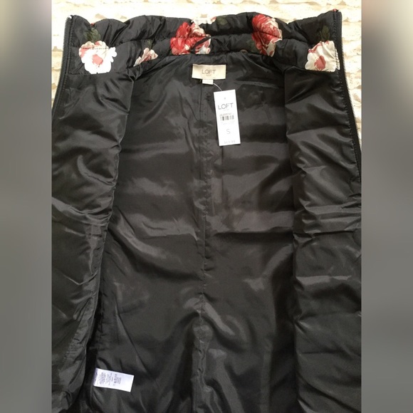LOFT | Jackets & Coats | Loft Floral Puffer Vest | Poshmark